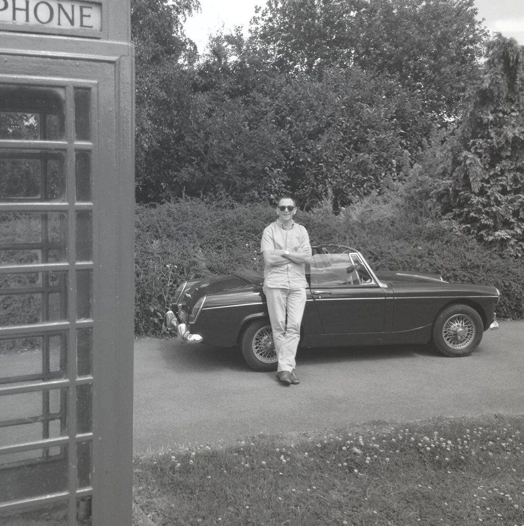 About - Clive Thomas Literature